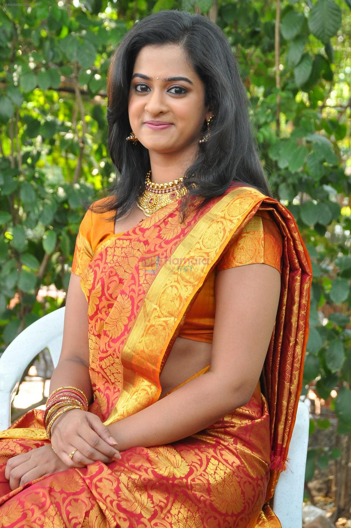 Nanditha / Nanditha - Bollywood Photos